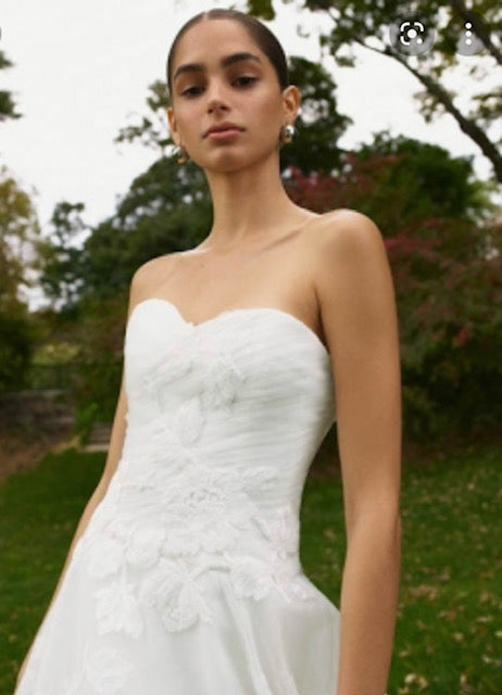 Carolina Herrera Paulette S2121N708NTU – Nearly Newlywed