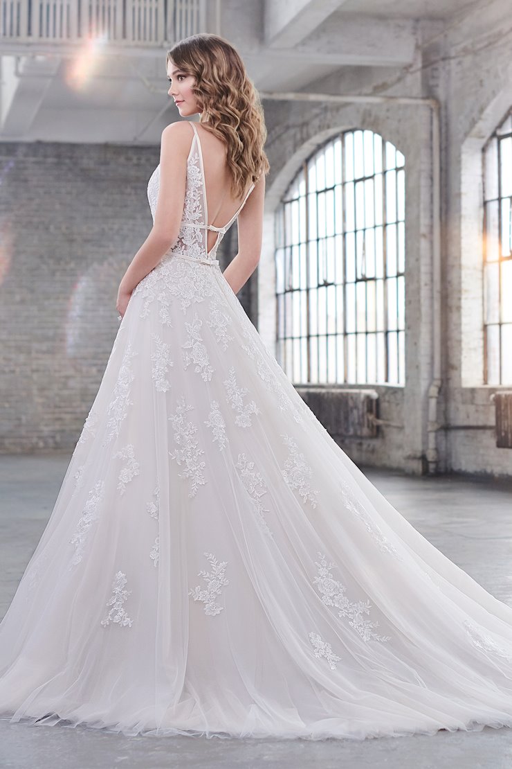 Martin Thornburg Janice 219215 NEW – Nearly Newlywed