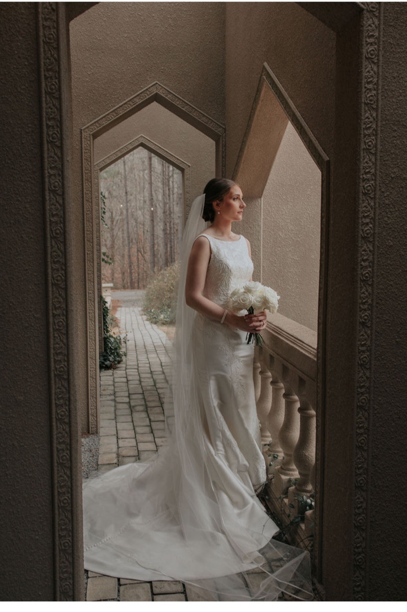 Allison Webb Phillipa Model Number 422558 Ivory – Nearly Newlywed