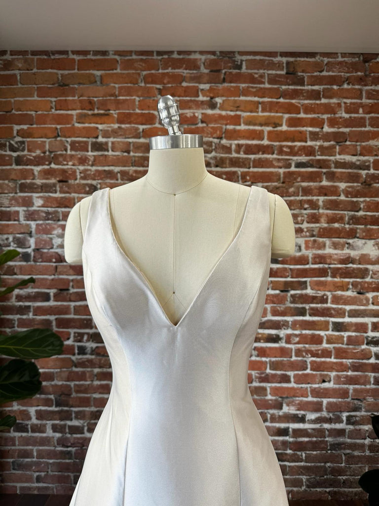 Allure Bridals 9600 – Nearly Newlywed