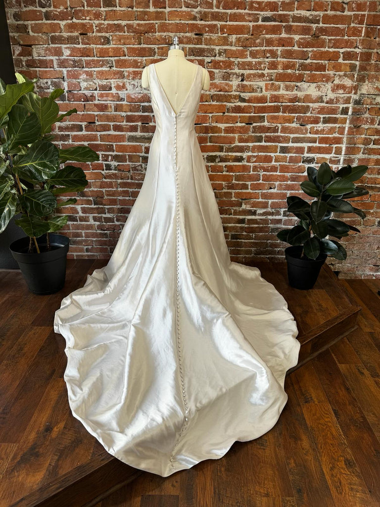Allure Bridals 9600 – Nearly Newlywed