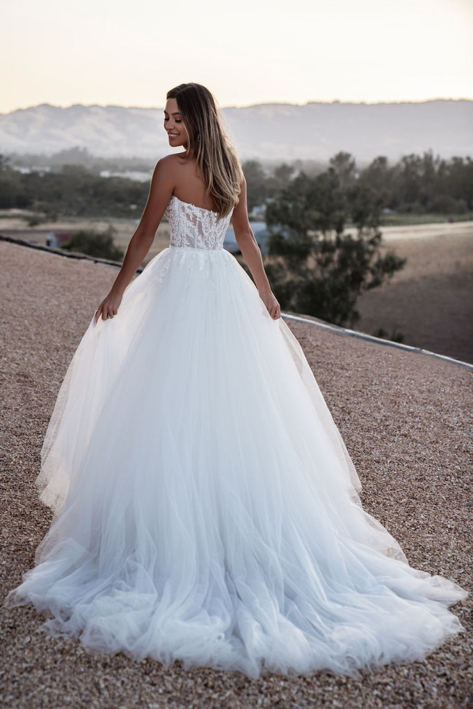 Allure Bridals A1104 – Nearly Newlywed