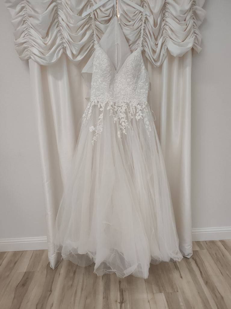 Allure Bridals 3300 – Nearly Newlywed
