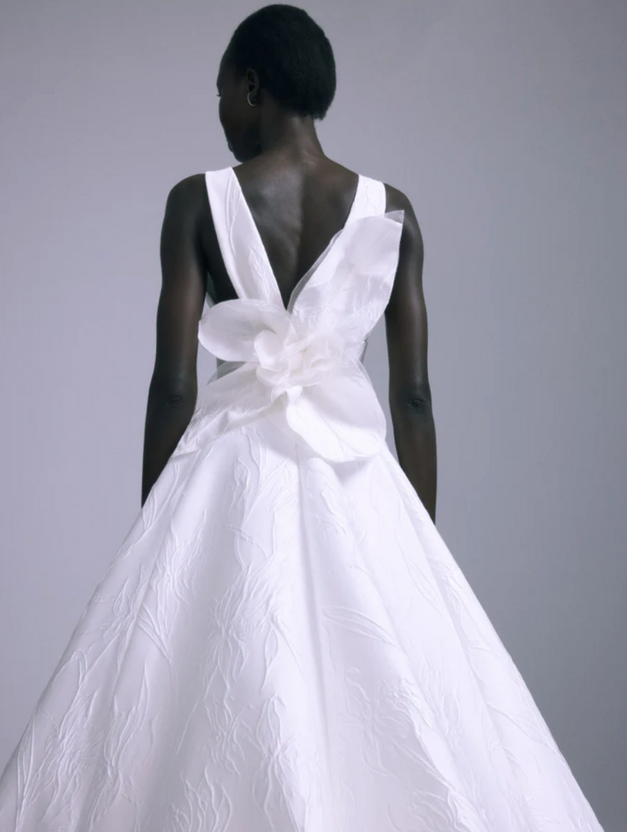 Amsale Lilly – Nearly Newlywed