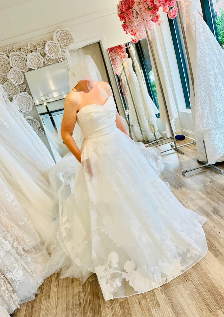 Amsale Marcelina 2091900-1-1 – Nearly Newlywed