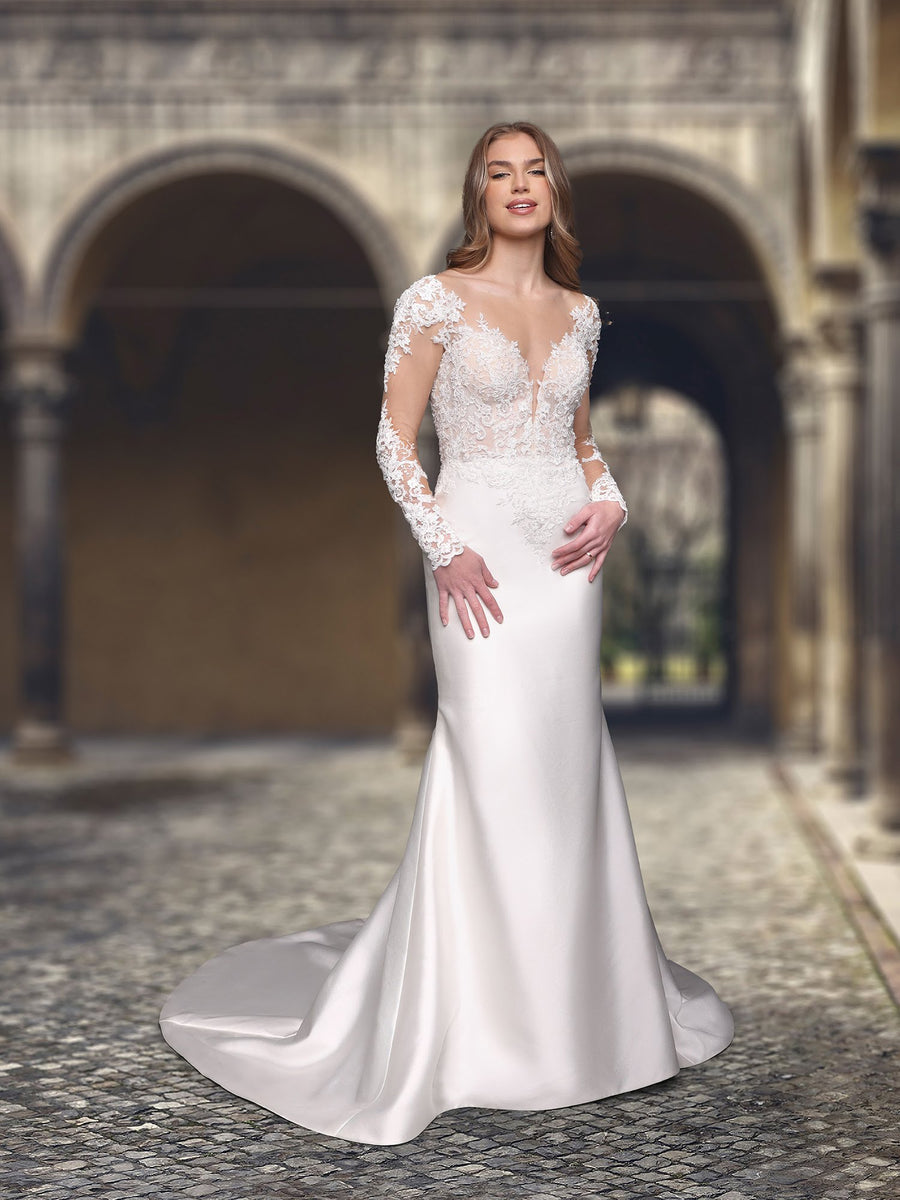 Ashley & Justin Model 11188 – PreOwnedWeddingDresses