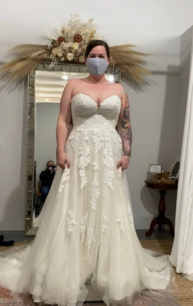 Essense of Australia D2752 – Nearly Newlywed