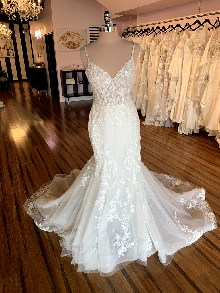 Essense of Australia Bernadette : D3502 – Nearly Newlywed