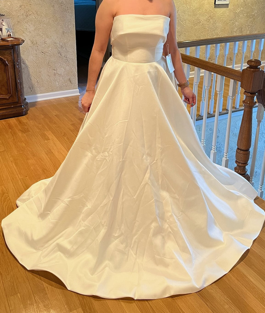 Eva Lendel Custom - and *never been worn* Alegra top and Charlie botto ...