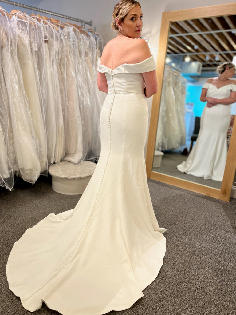 Justin Alexander Asher – Nearly Newlywed