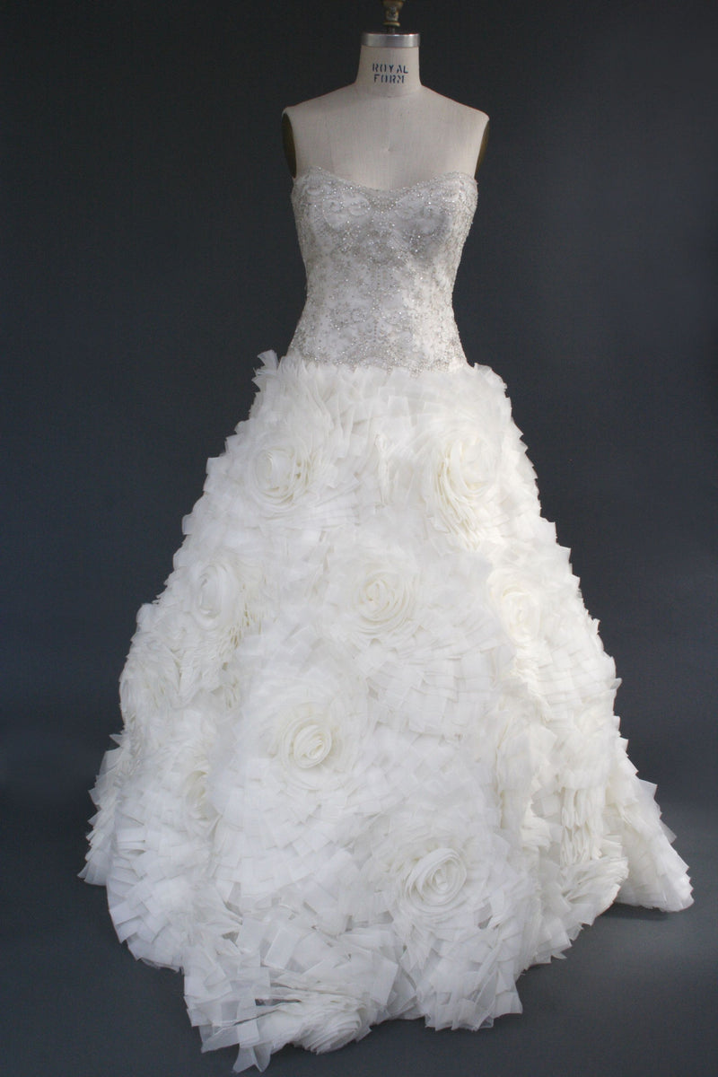 Kenneth Pool Kenneth Pool Anatasia Size 12 – Nearly Newlywed