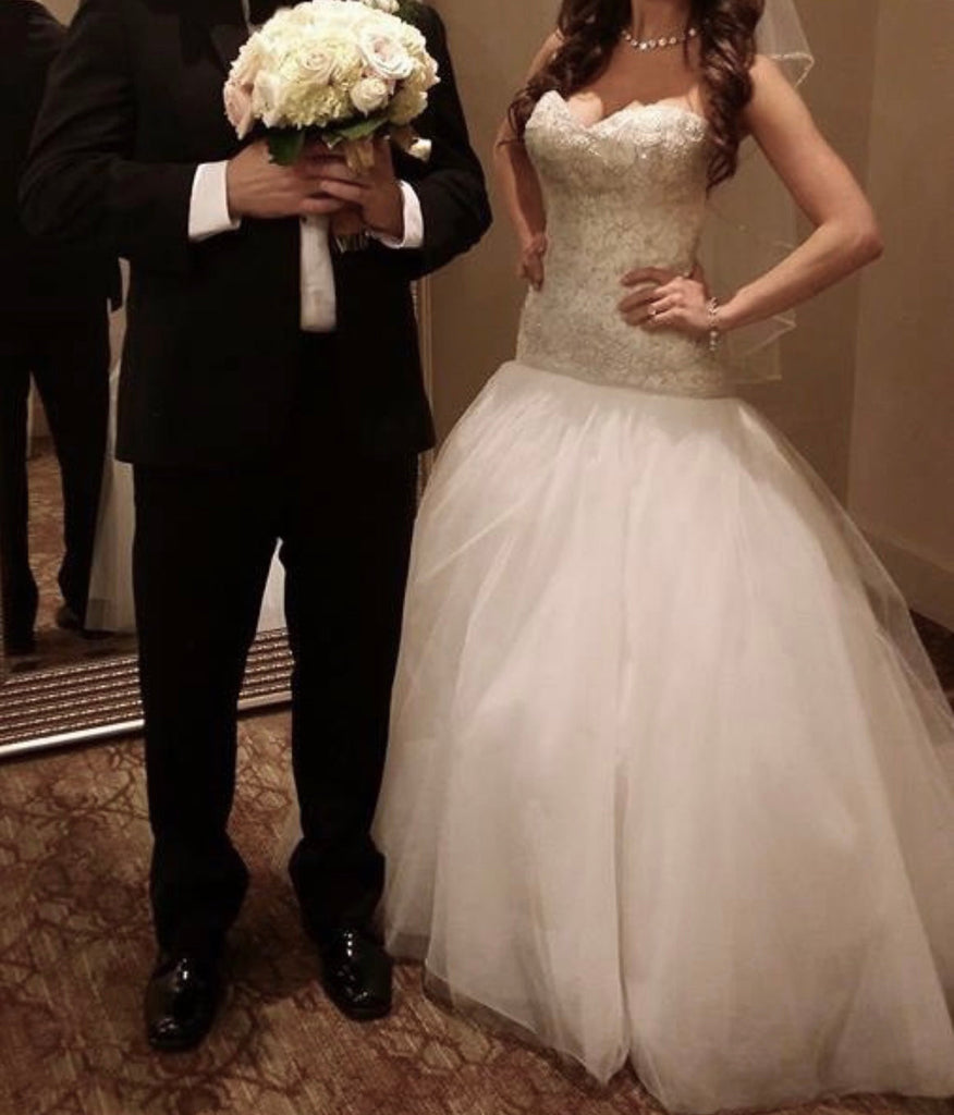 Kenneth Pool Gloria – PreOwnedWeddingDresses