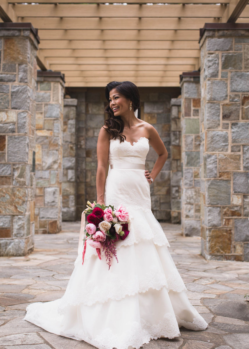 Lazaro Tara Keely 2052 – Nearly Newlywed