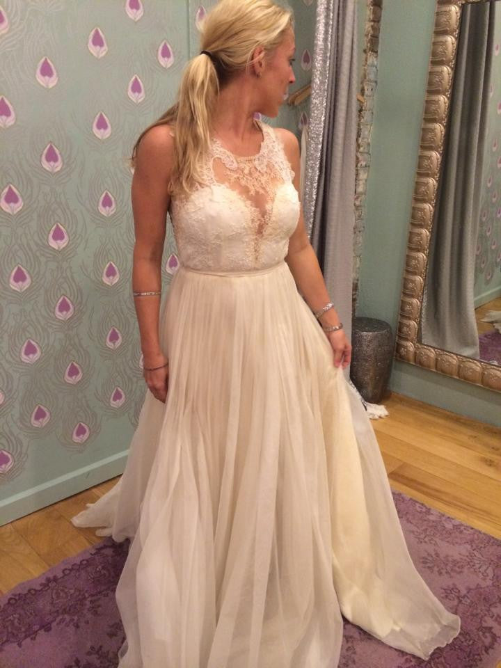 Leanne Marshall Danielle – Nearly Newlywed