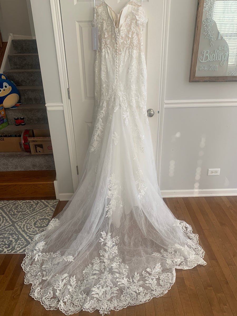 Martin Thornburg Cambria Ivory Style #220264 – Nearly Newlywed