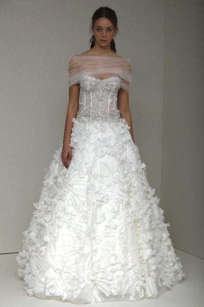 Monique Lhuillier Flavia – Nearly Newlywed