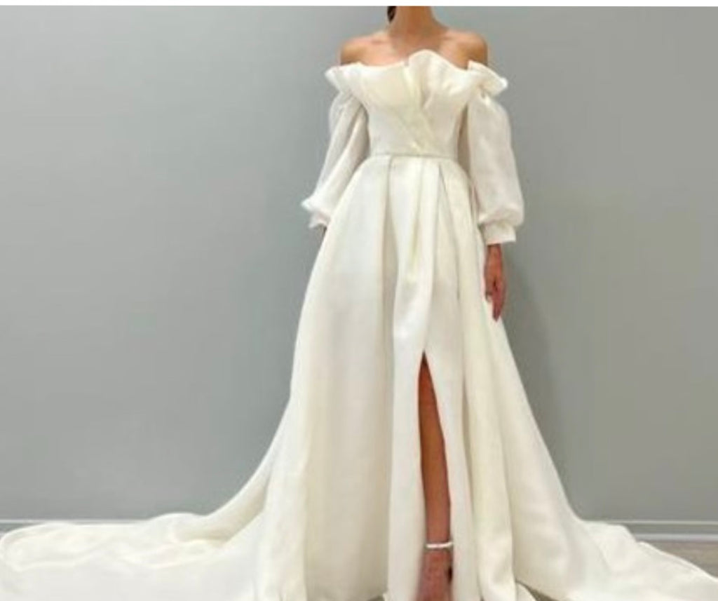 Monique Lhuillier BON BON – Nearly Newlywed