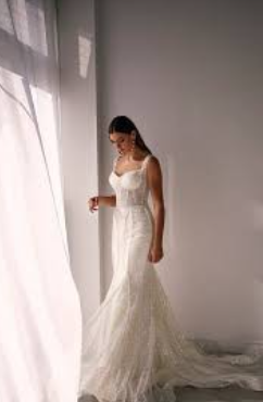 Sarah Alouache Felicia – Nearly Newlywed