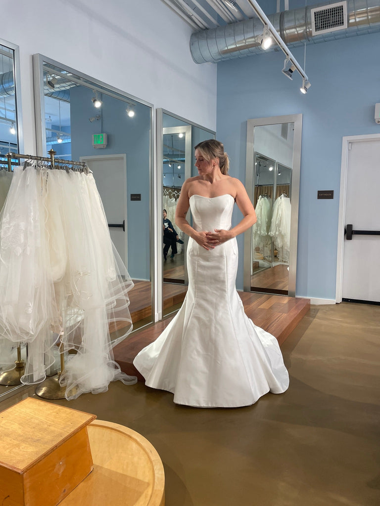 Suzanne Neville Joy – Nearly Newlywed