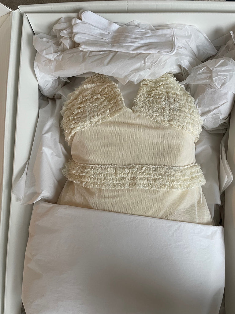 Vera Wang Unique Ruffled Tiered Mermaid 12164B – Nearly Newlywed