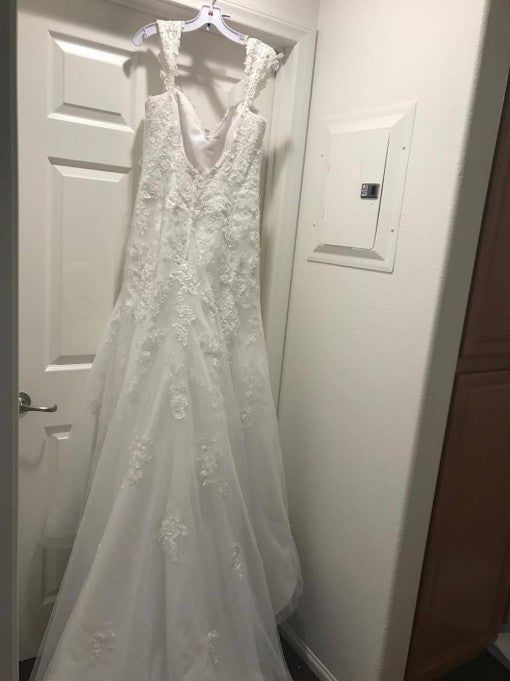 Alfred Angelo style number 2440 – Nearly Newlywed