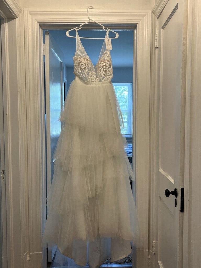 Allison Webb Eva 7909 – Nearly Newlywed