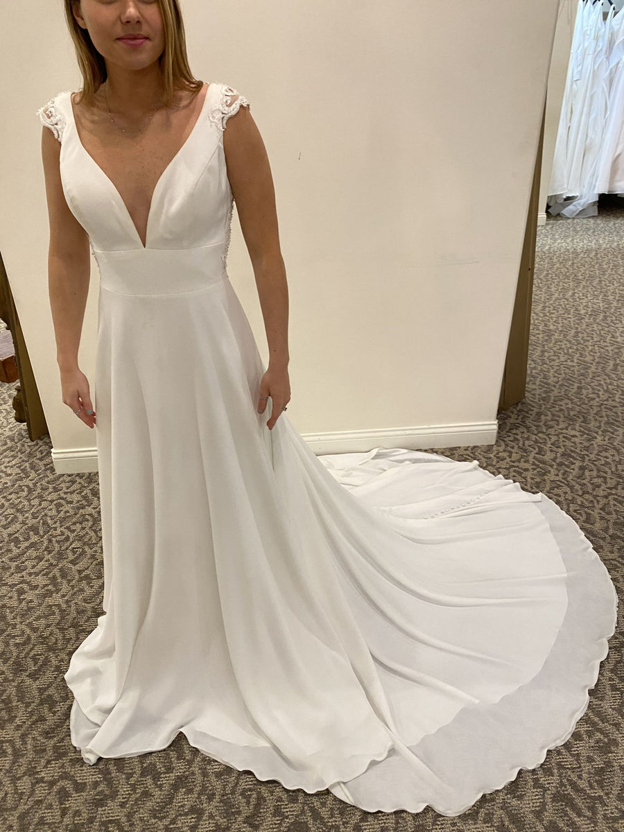 Allure Bridals 9610 – Nearly Newlywed