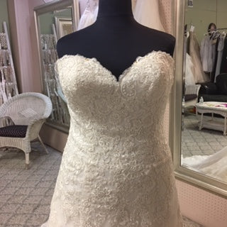 Allure Bridals 3012 – Nearly Newlywed