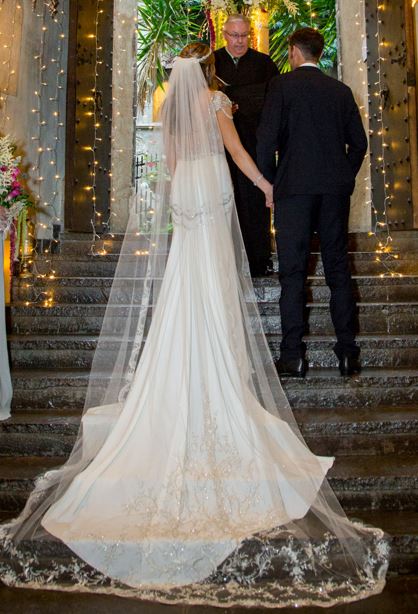 Alon Livne Michelle – Nearly Newlywed