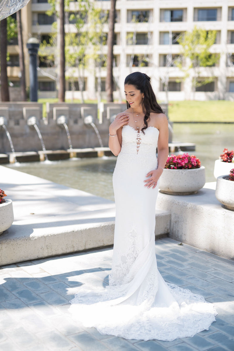 Badgley Mischka Autumn Belle – Nearly Newlywed