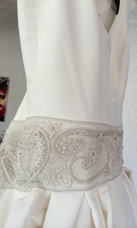 Carolina Herrera Adele – Nearly Newlywed
