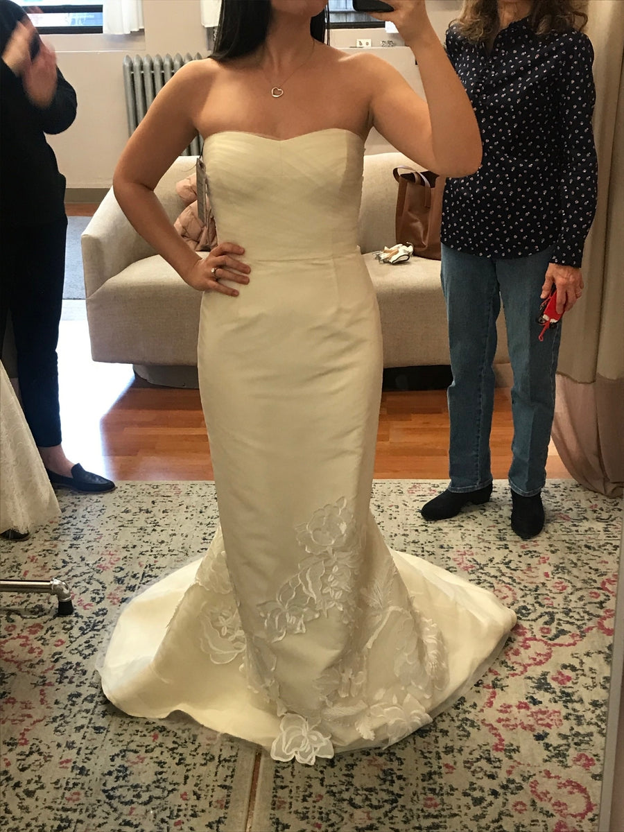 Carolina Herrera Josefina – Nearly Newlywed