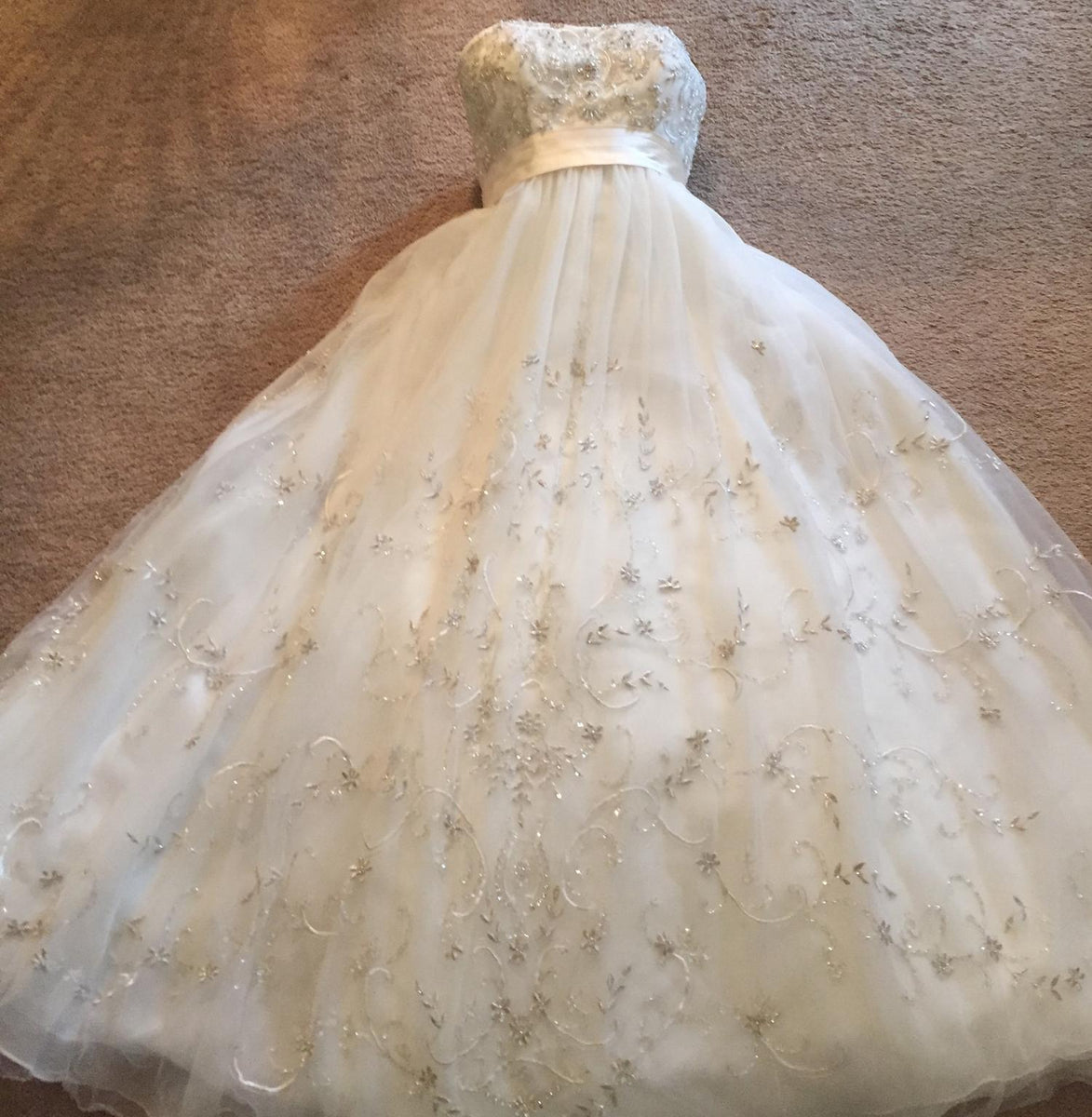 Casablanca 2035 – Nearly Newlywed