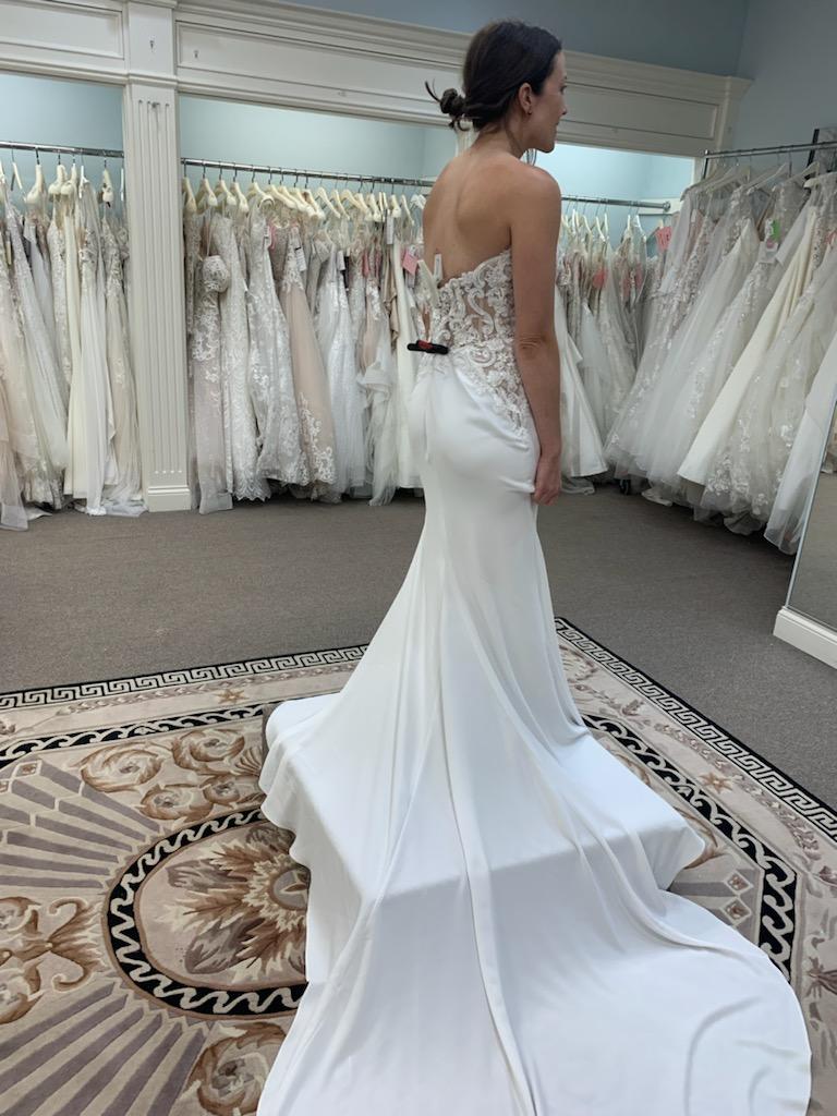 Casablanca BL377 Raine – Nearly Newlywed