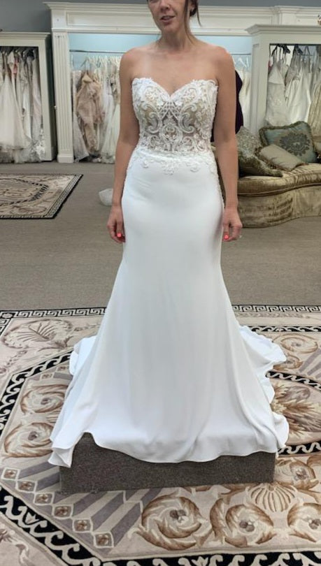 Casablanca BL377 Raine – Nearly Newlywed