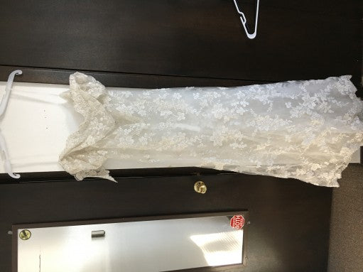 Casablanca Imperial gown, model 2119 – PreOwnedWeddingDresses