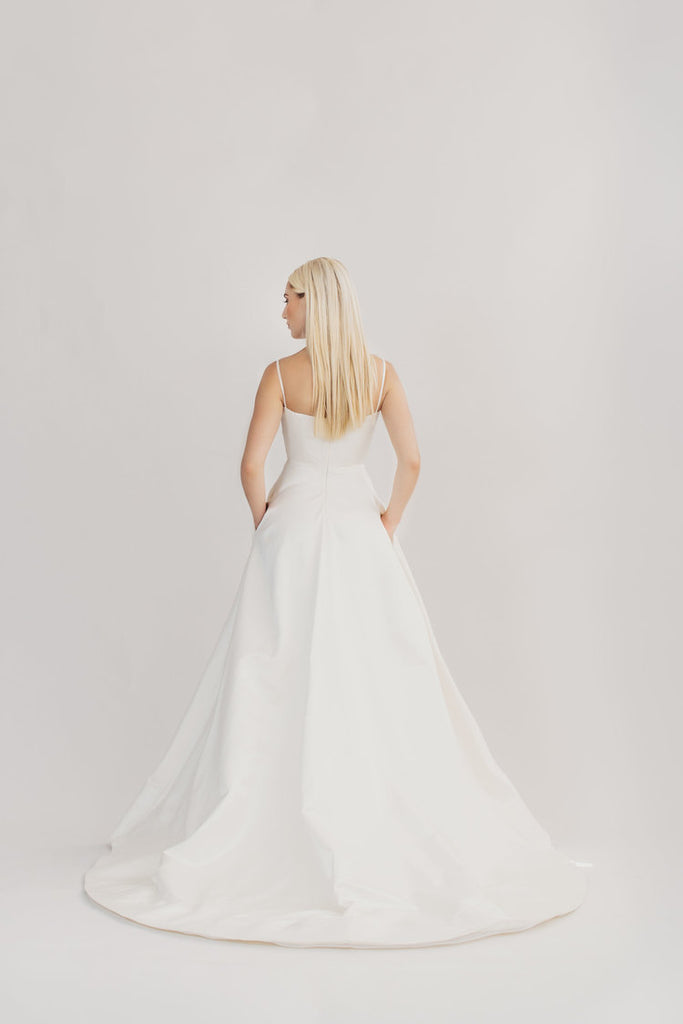 Chantel Lauren Charlotte – PreOwnedWeddingDresses