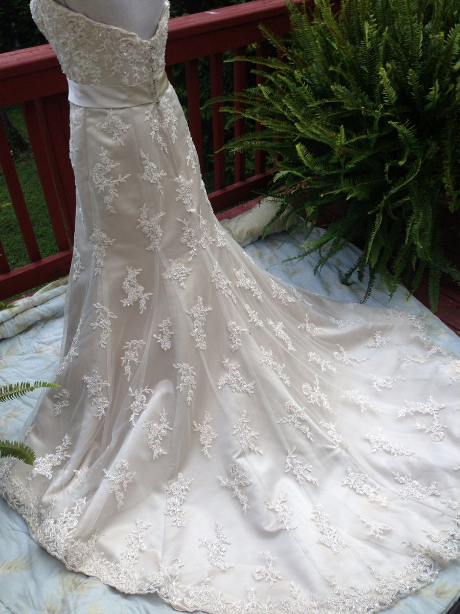 Christina Wu Style 5478 – Nearly Newlywed