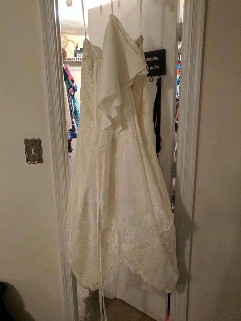 David's Bridal YP3344 – Nearly Newlywed