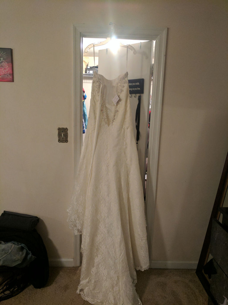 David's Bridal YP3344 – Nearly Newlywed