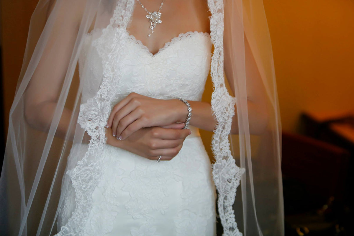 Demetrios Illissa 900 – PreOwnedWeddingDresses