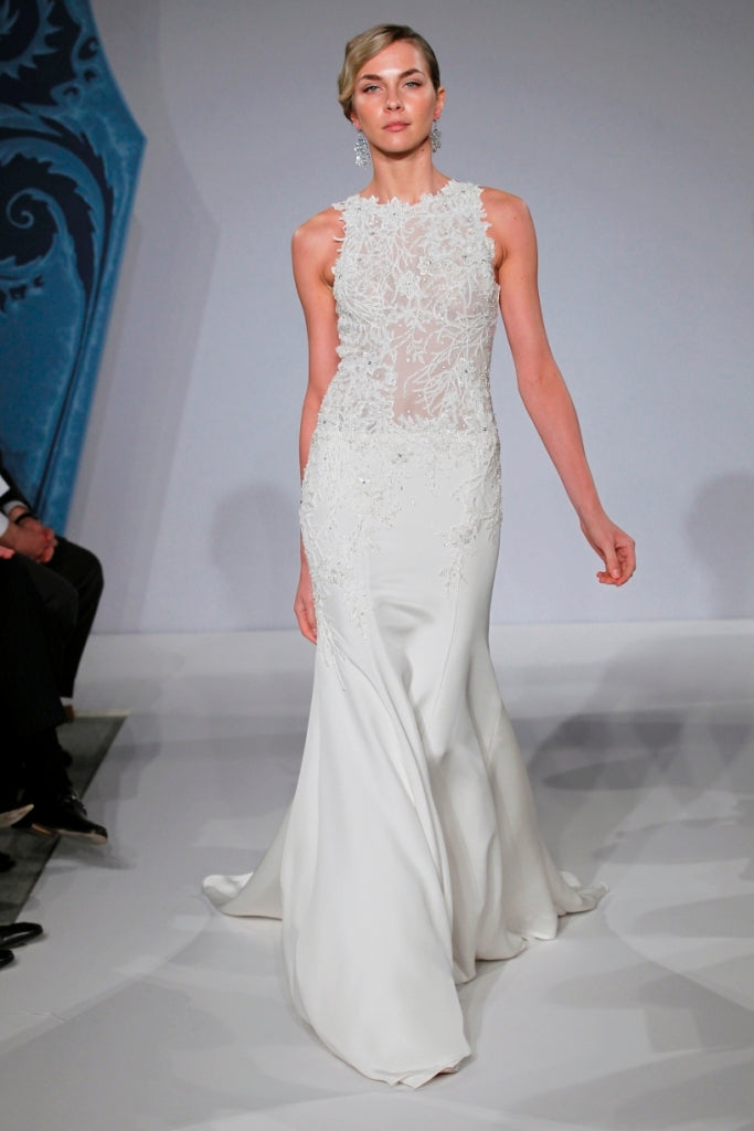 Elie Saab Mark Zunino Bateau Sheath Gown in Lace – PreOwnedWeddingDresses