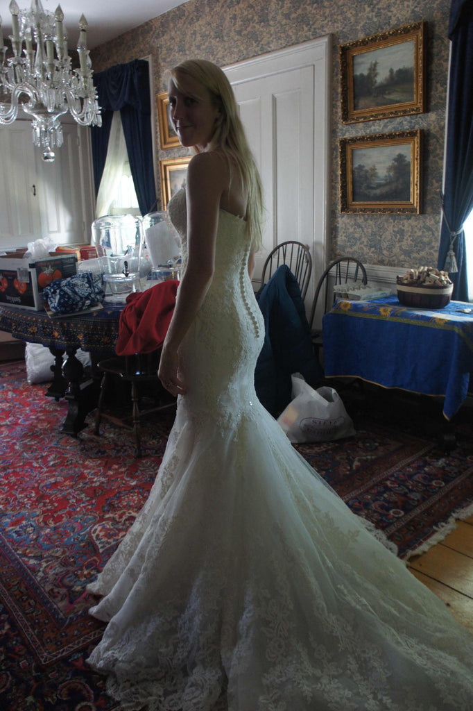 Enzoani Elim Blue By Enzoani Collection Preownedweddingdresses
