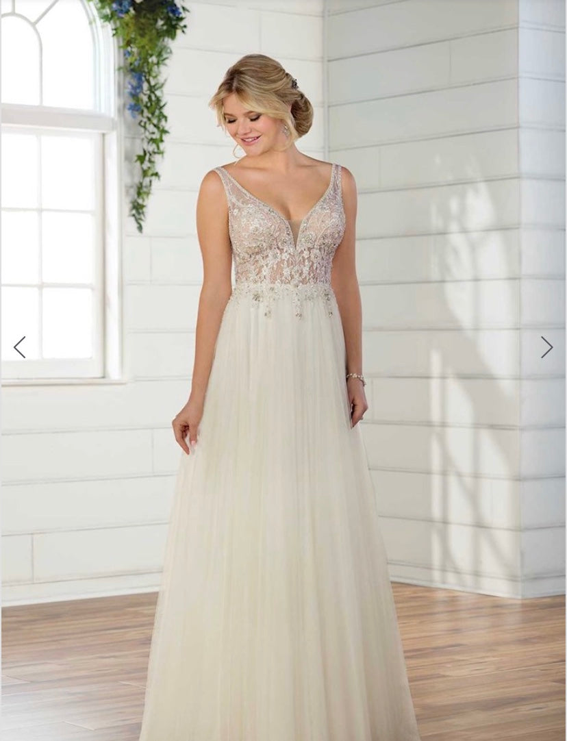 Essense of Australia D2523 – Nearly Newlywed