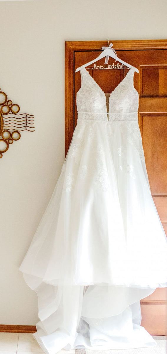 Essense of Australia D2748 – Nearly Newlywed