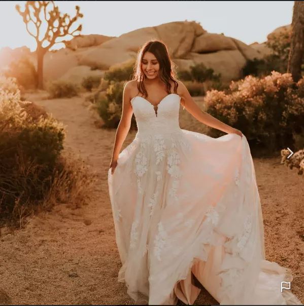 Essense of Australia D2752 – PreOwnedWeddingDresses