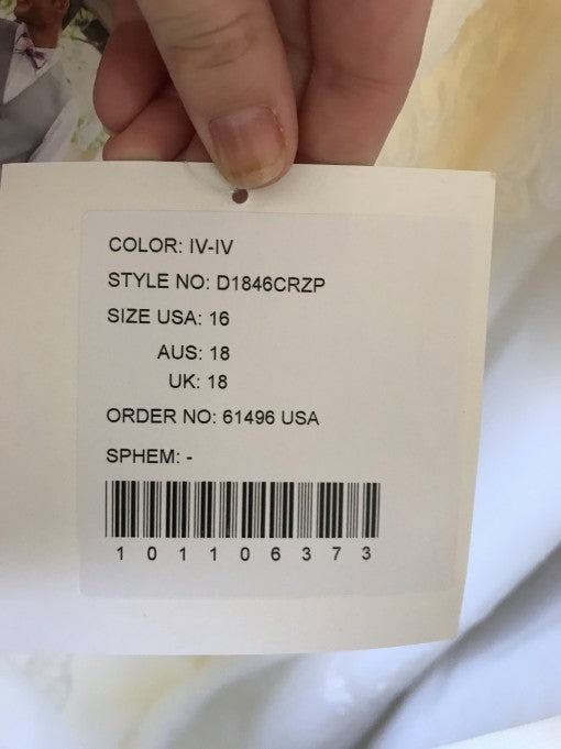 Essense of Australia D1846 – Nearly Newlywed