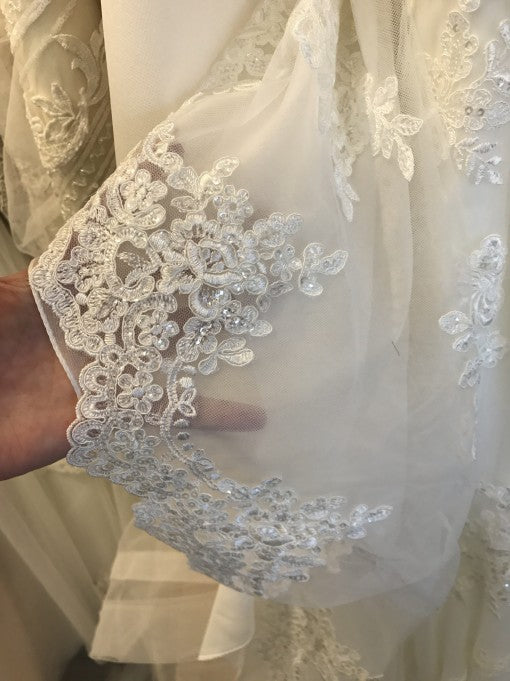 Essense of Australia D1846 – Nearly Newlywed