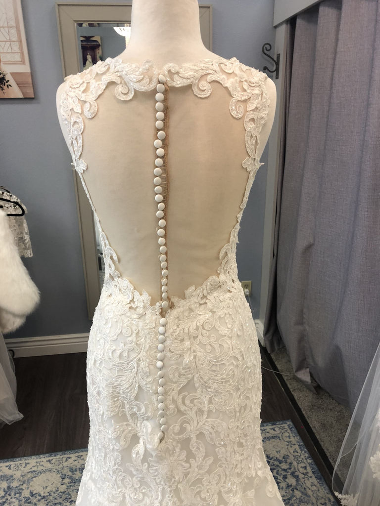 Essense of Australia D2281 – Nearly Newlywed