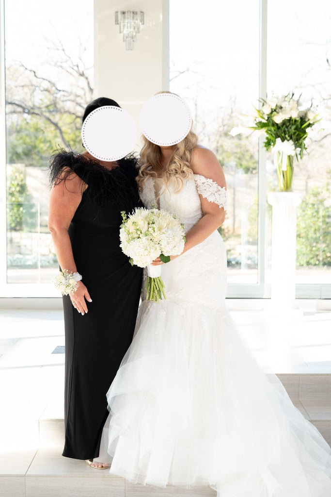 Essense of Australia D2920 – PreOwnedWeddingDresses